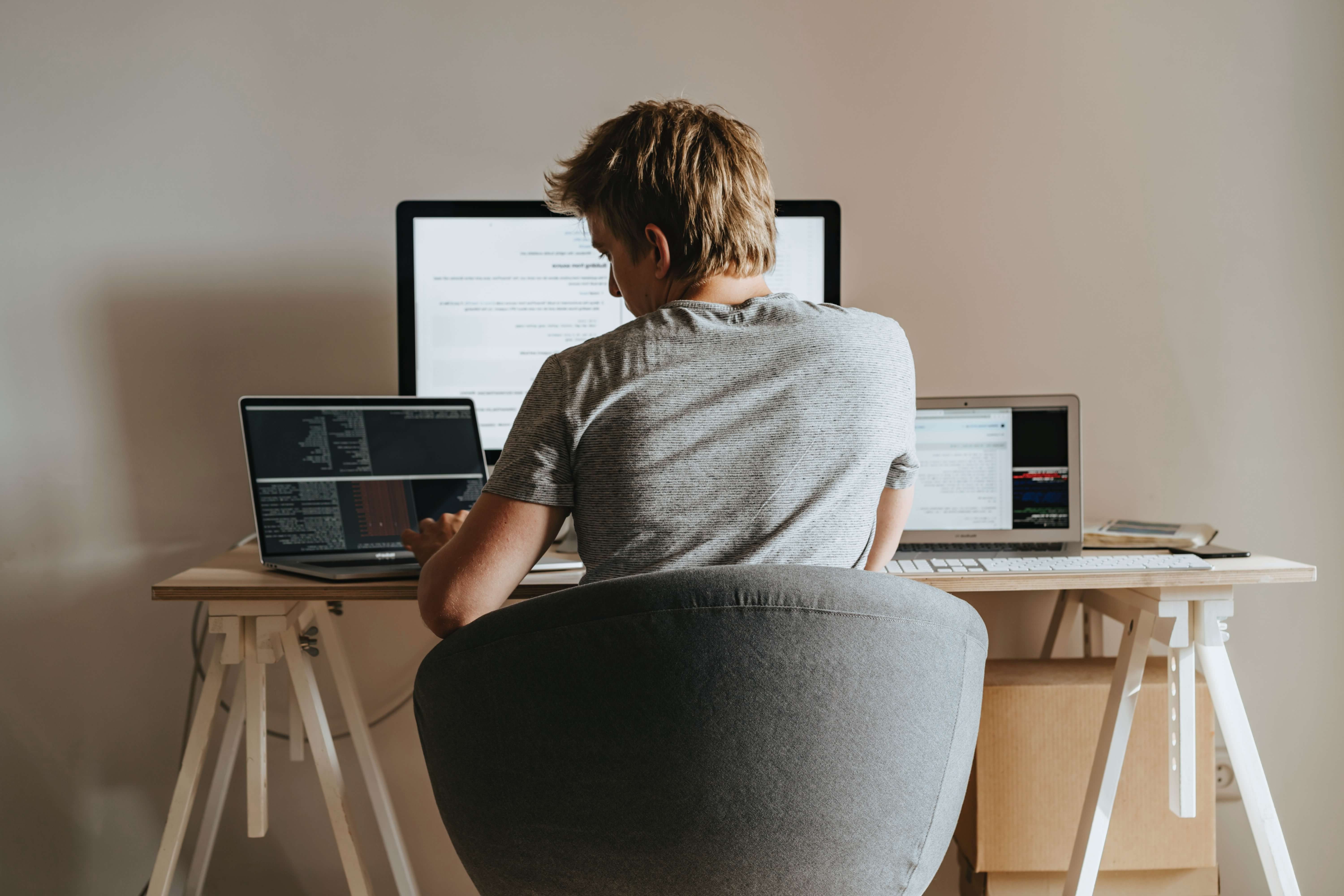 8 beneficios de aprender programación web para tu carrera 💻 | HACK A BOSS